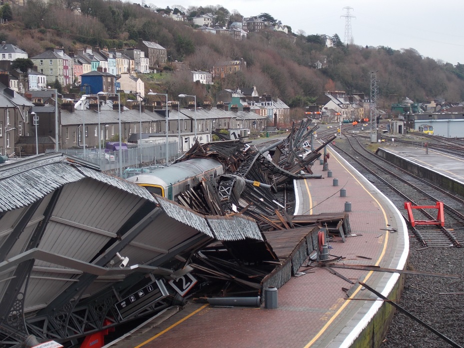 Structural failure of a platform canopy at Kent Station, Cork ...